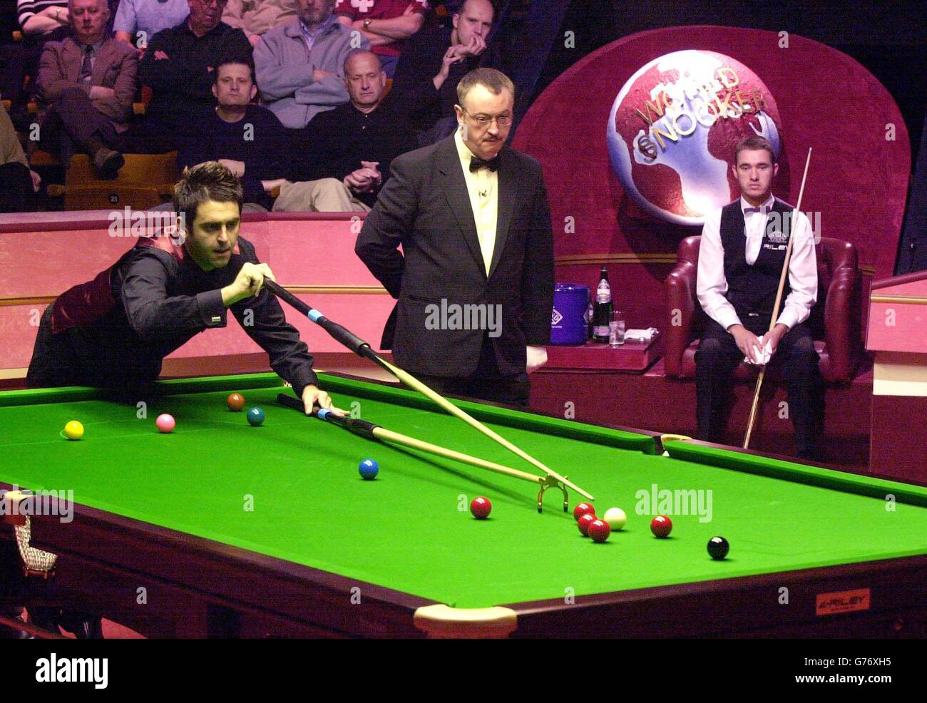 Snooker stephen hendry ronnie osullivan hi-res stock photography and ... Snooker stephen hendry ronnie osullivan hi-res stock photography and ...