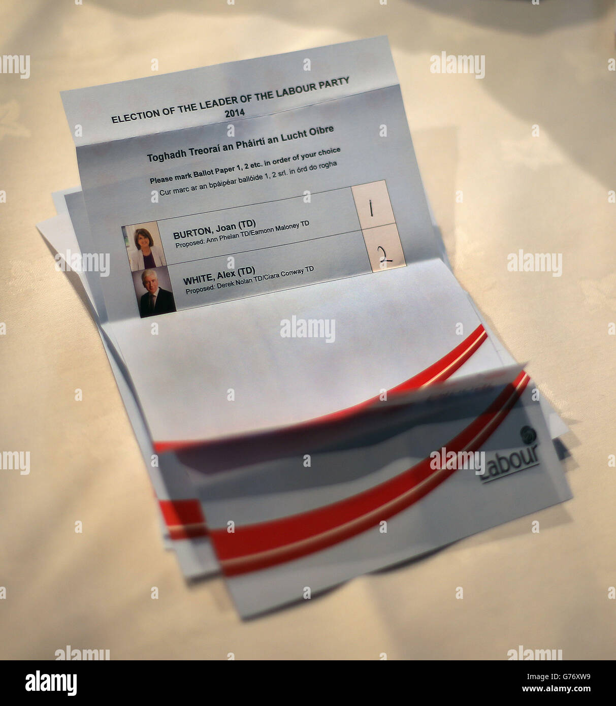 New irish labour party leader hi-res stock photography and images - Alamy