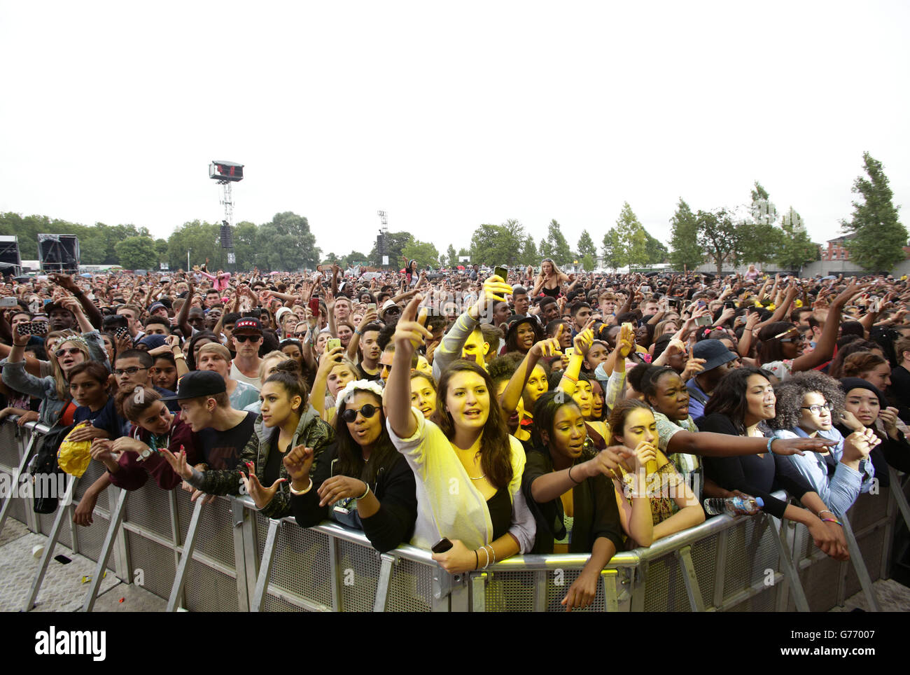 The crowd watching Labrinth on the Main Stage at the Wireless Festival ...