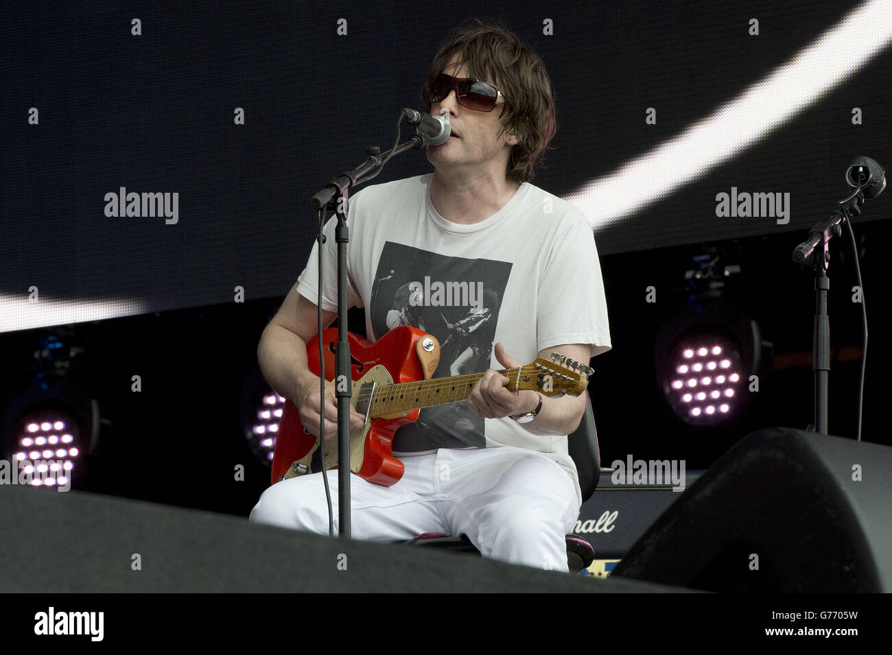 Jason Pierce lead singer of Spritualized performing at the Barclaycard ...