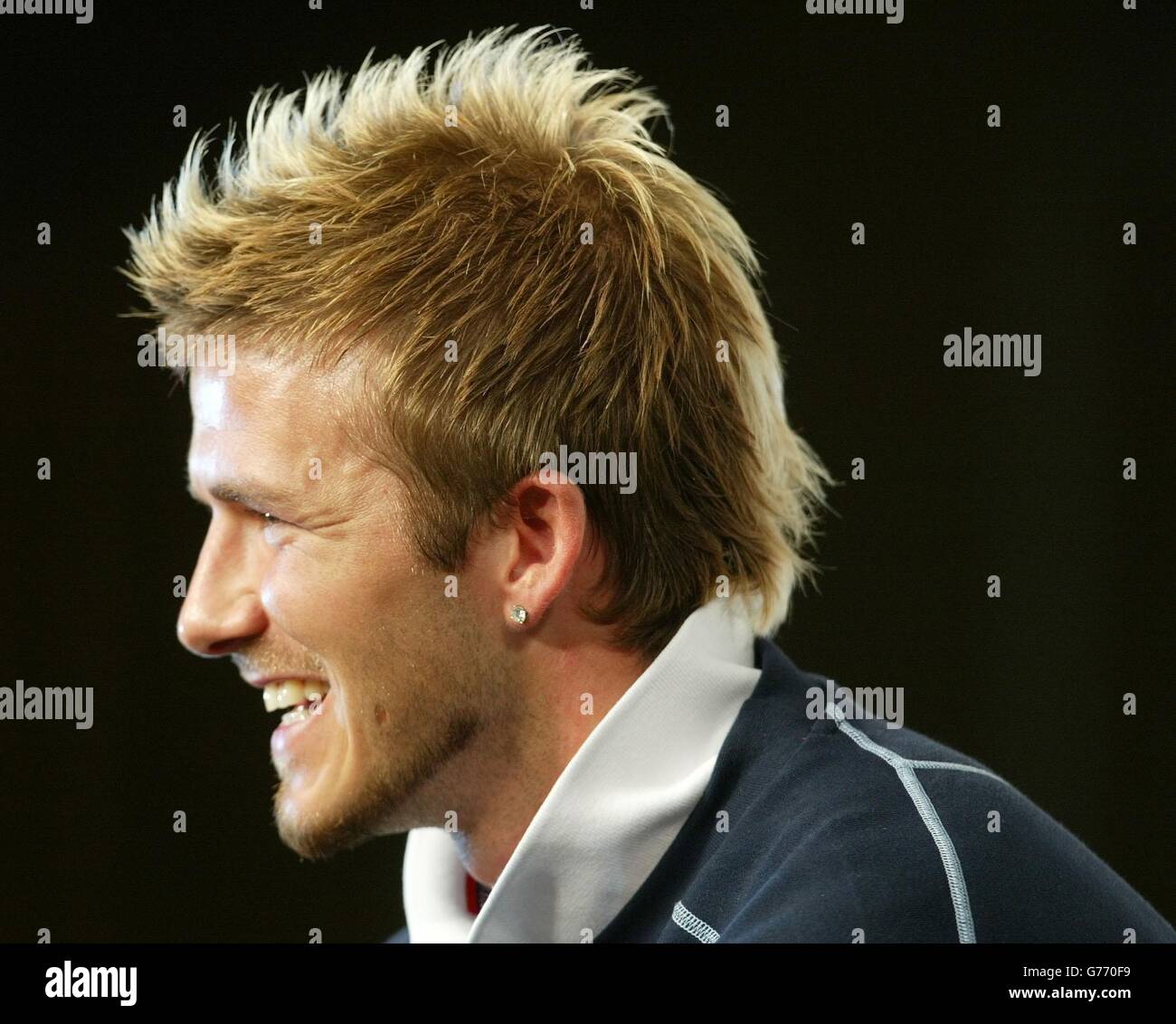England v denmark beckham press hi-res stock photography and images - Alamy