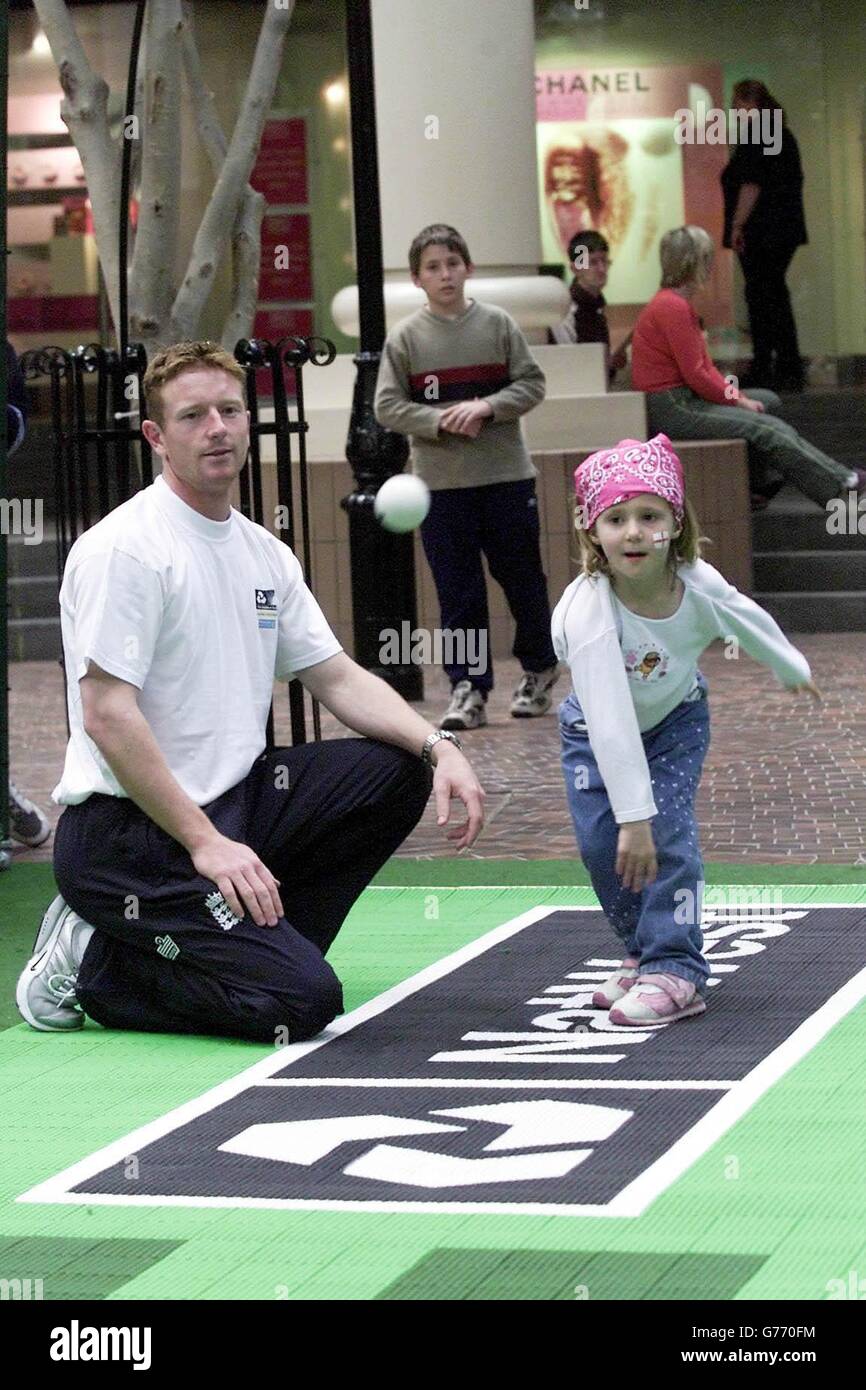 Durham and England cricketer Paul Collingwood watches five-year-old ...