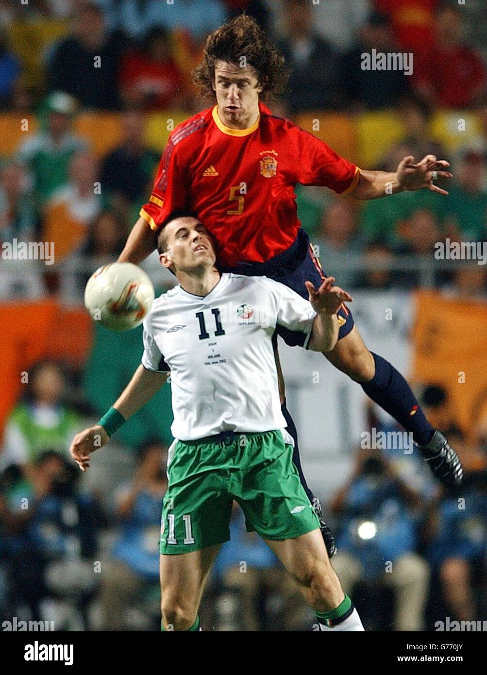 Republic irelands kevin kilbane hi-res stock photography and images - Alamy