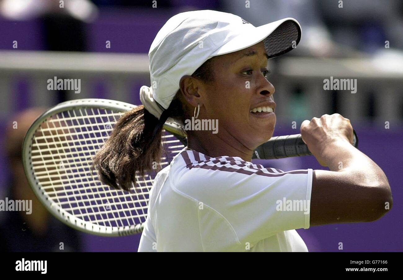 USA's Chanda Rubin in action against Russia's Anastasia Myskina, during ...
