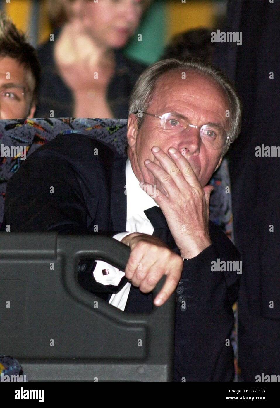 England team return from Japan Stock Photo - Alamy