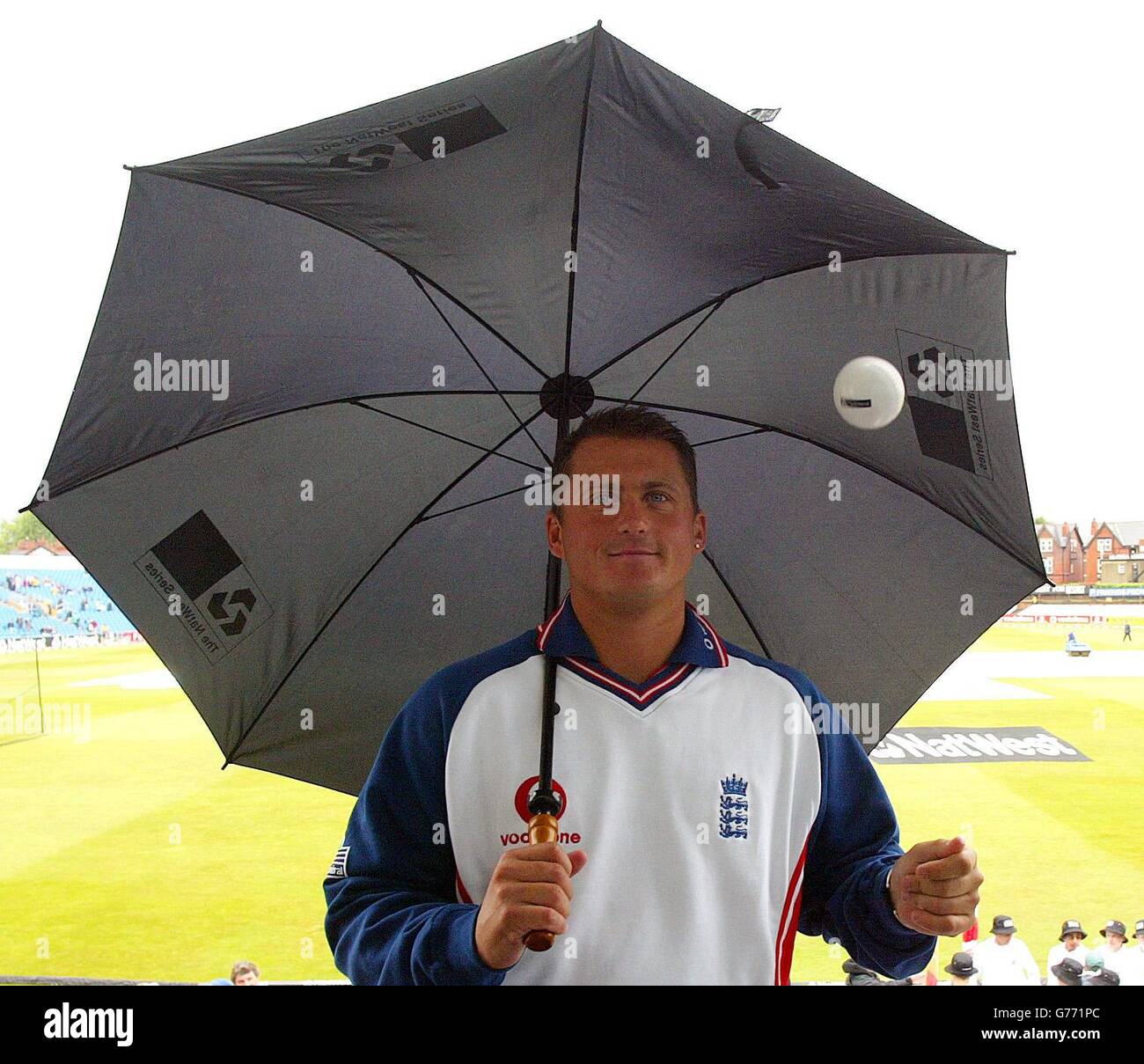 England pace bowler Darren Gough Stock Photo - Alamy