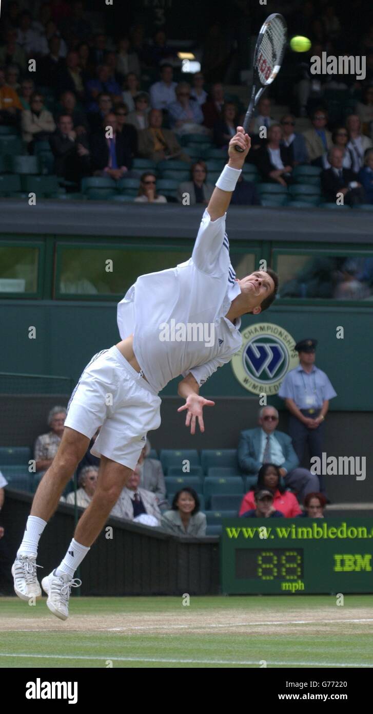 Wimbledon 2002 - Tim Henman Stock Photo - Alamy