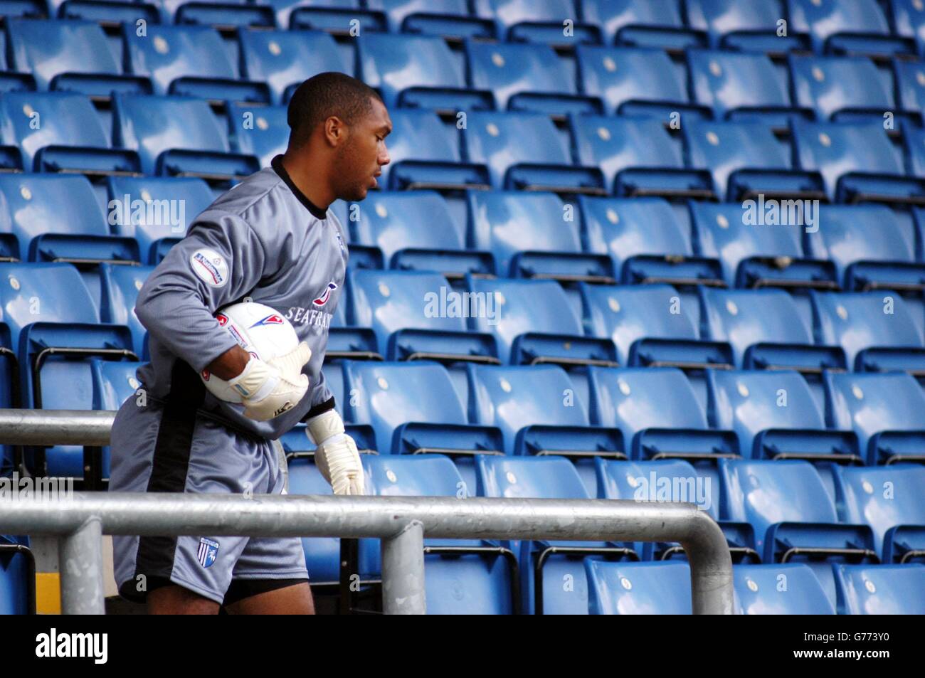 Wimbledon v Gillingham Stock Photo - Alamy