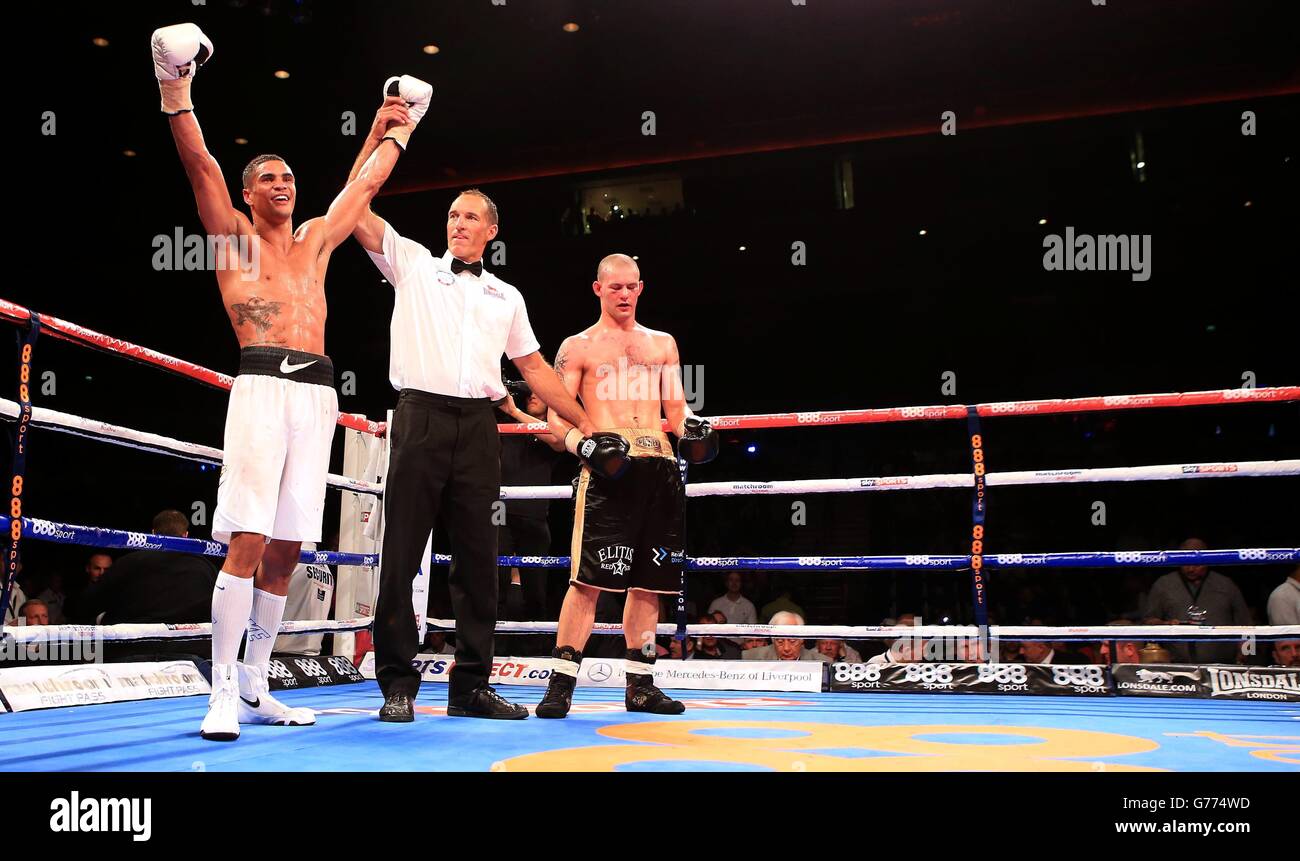 Anthony ogogo celebrates beating wayne reed middleweight bout echo ...