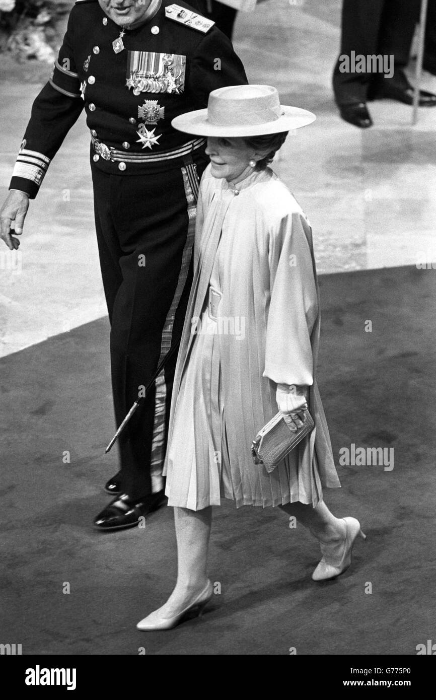 Sarah ferguson duchess york arrives Black and White Stock Photos ...