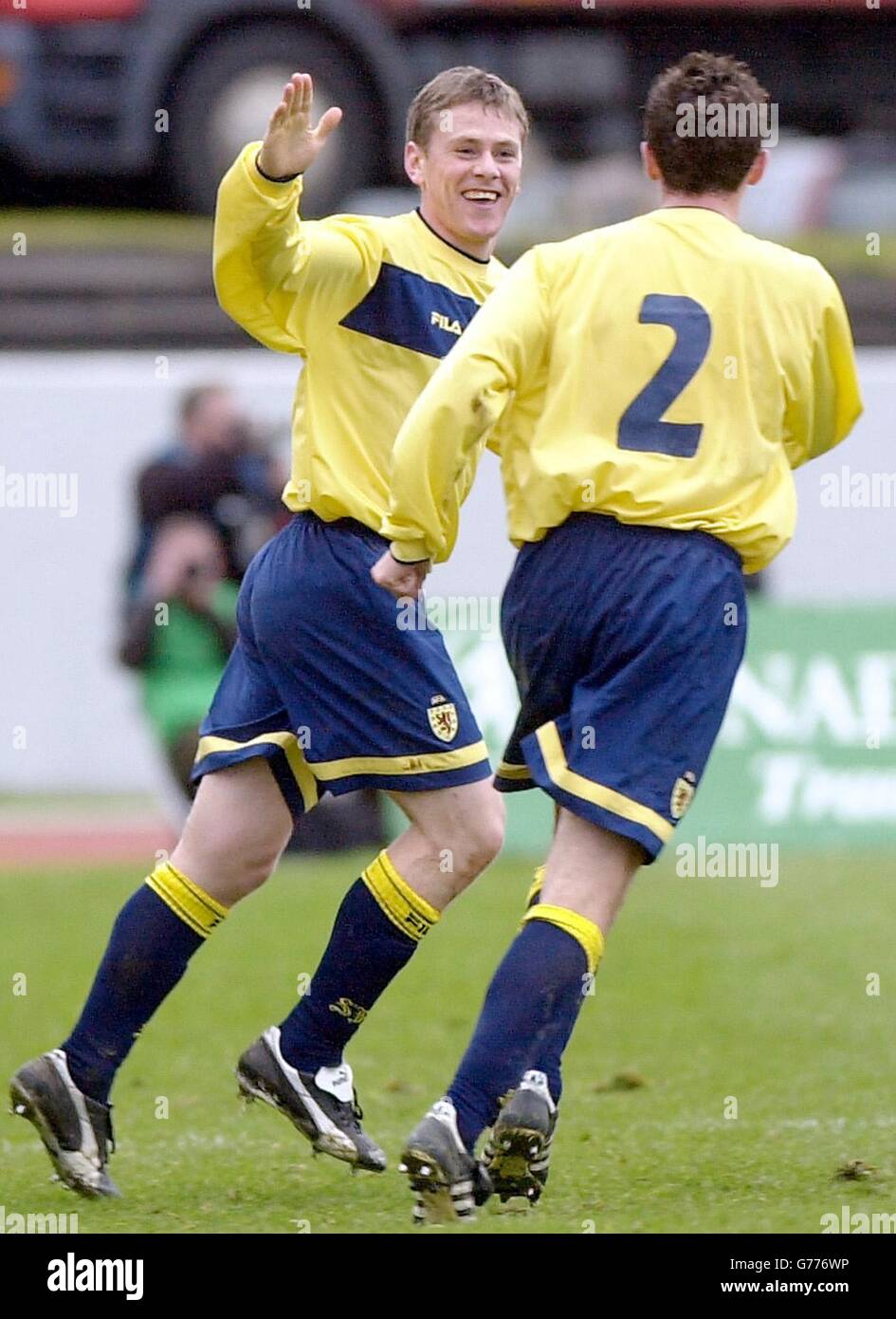 Sport football celebrating gary naysmith hi-res stock photography and ...