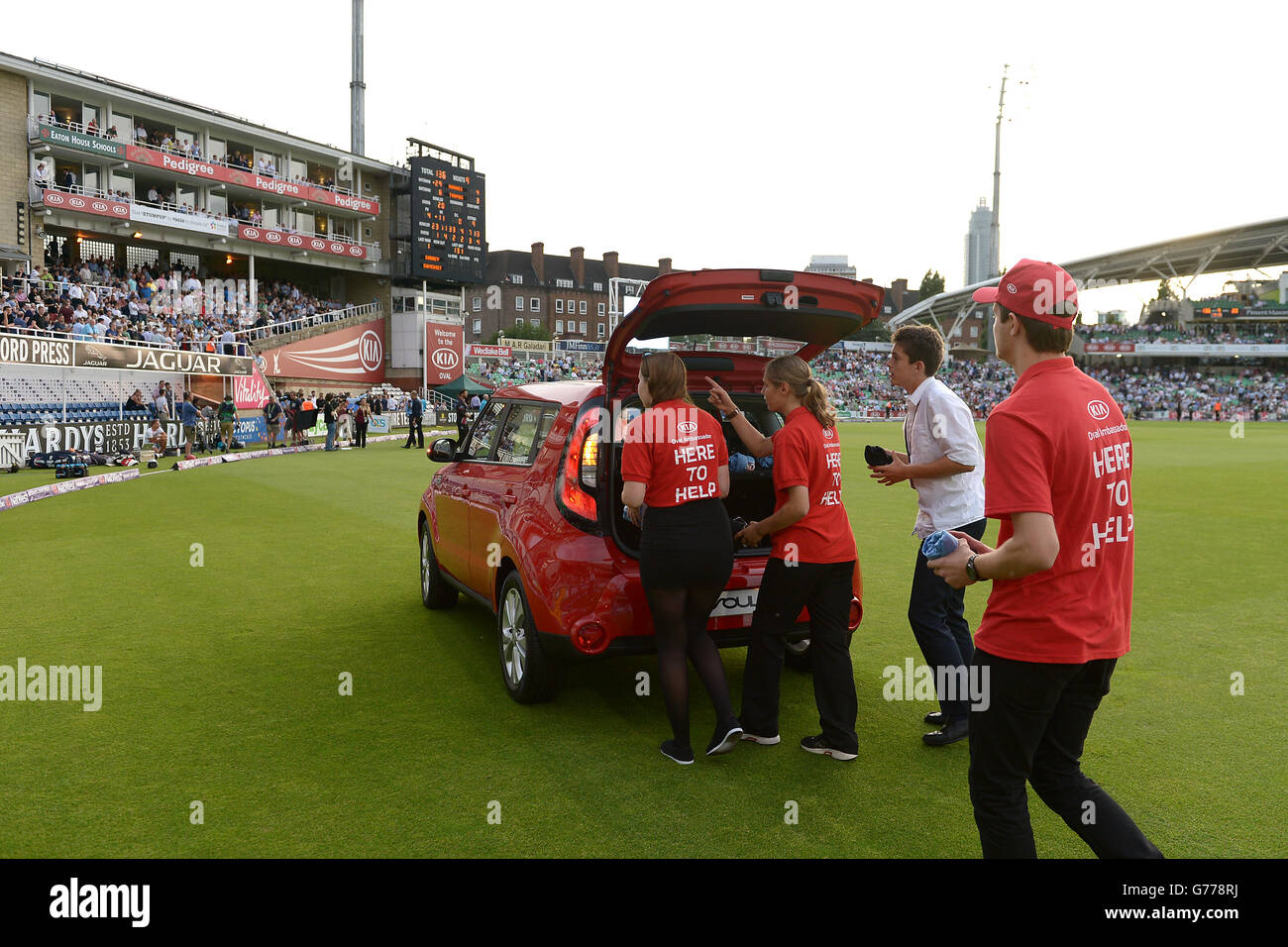 Cricket - NatWest T20 Blast - Surrey v Somerset - Kia Oval Stock Photo ...