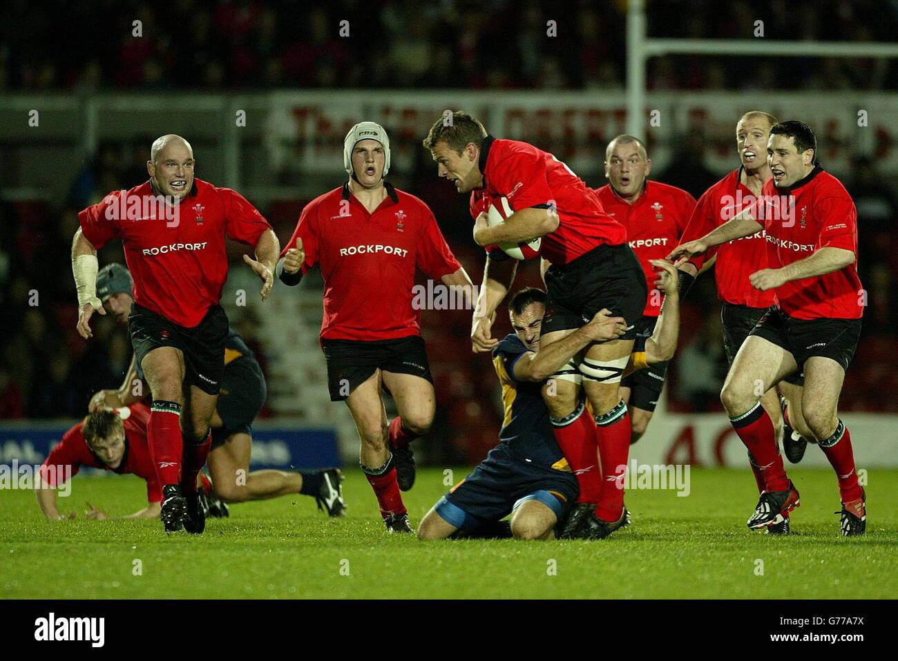 Sport rugby union action gareth llewellyn hi-res stock photography and ...