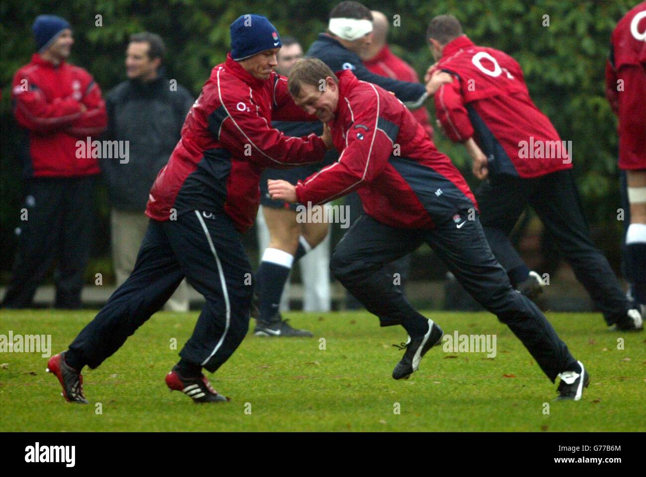 Englands jonny wilkinson training session pennyhill park hi-res stock ...