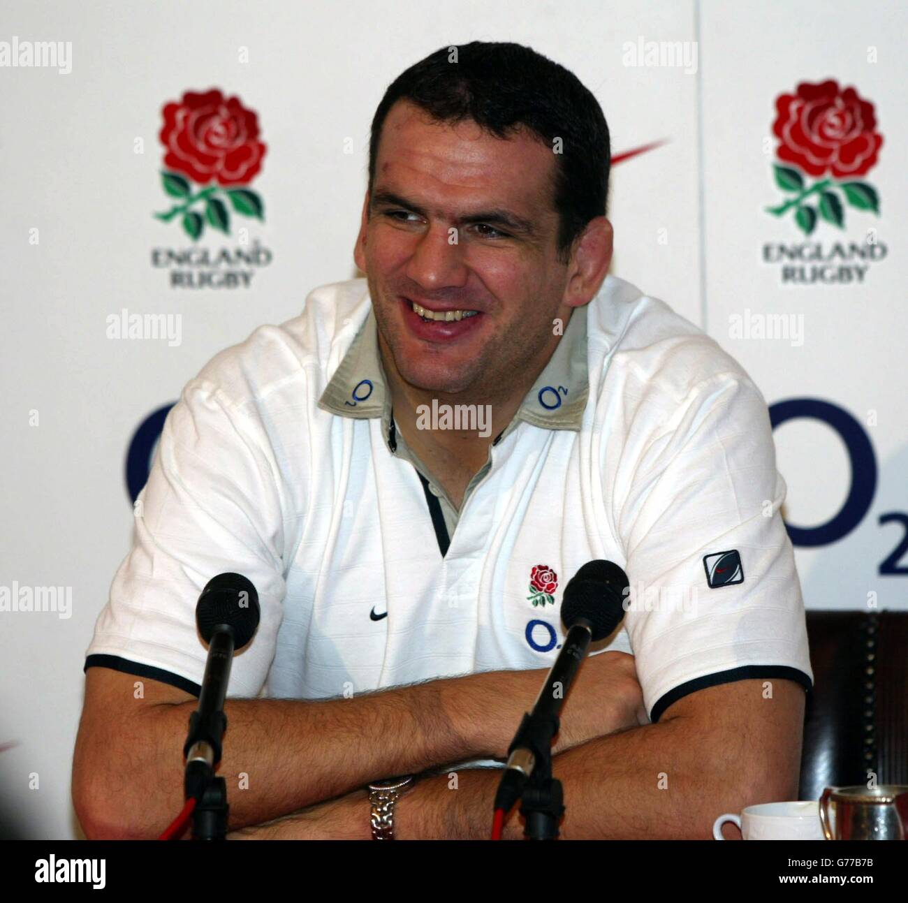 Englands rugby captain martin johnson hi-res stock photography and ...