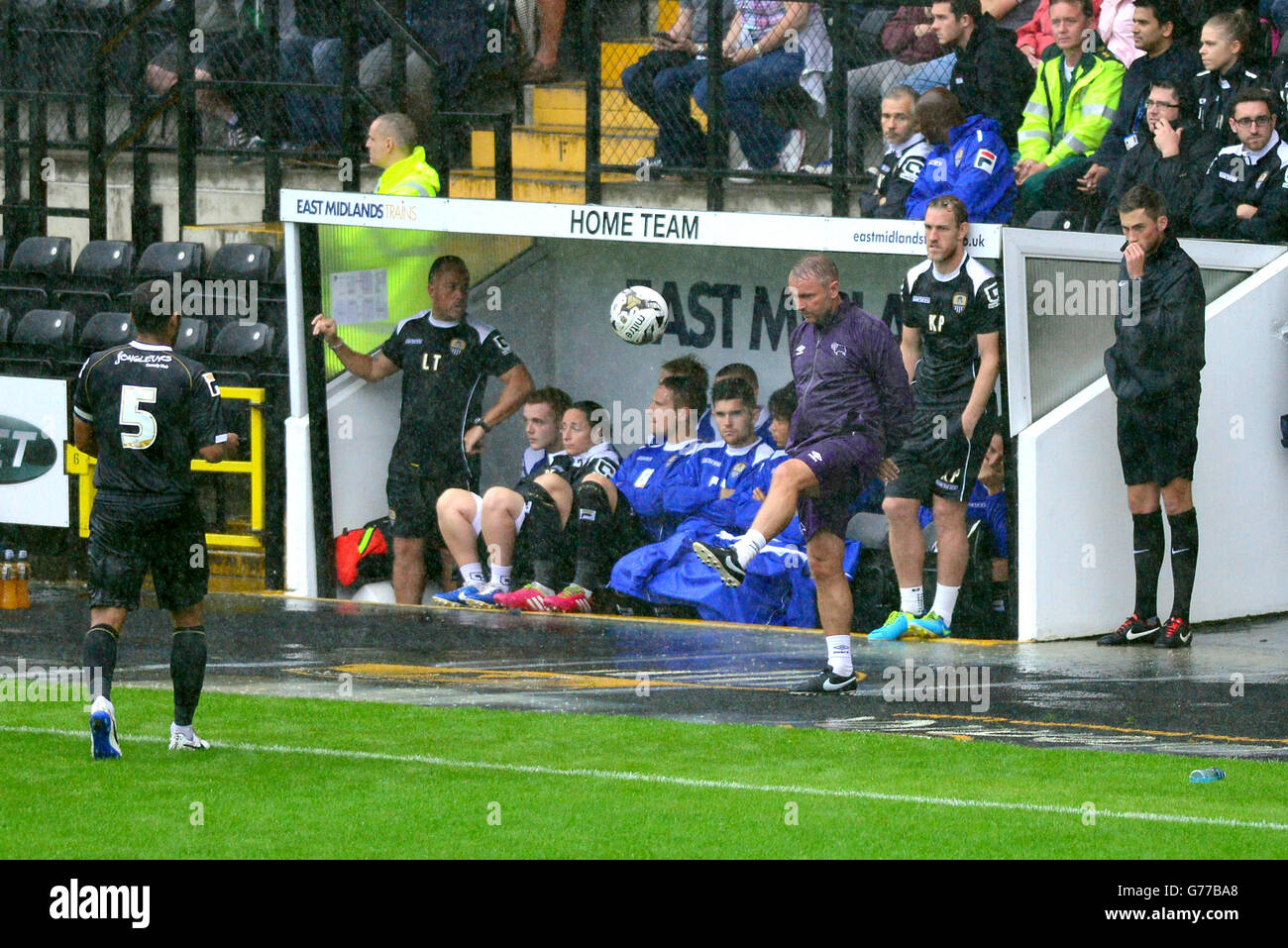 Soccer notts county lewpics hi-res stock photography and images - Alamy