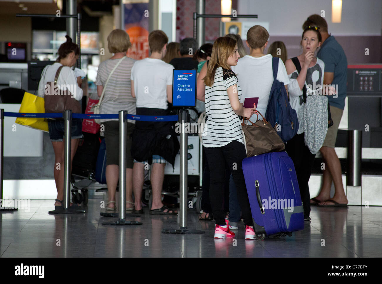 Airport drop off bags hi-res stock photography and images - Alamy