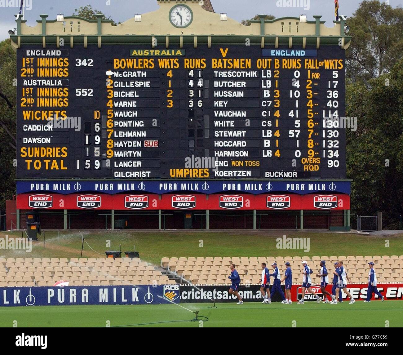 Scoreboard adelaide oval test cricket hi-res stock photography and ...