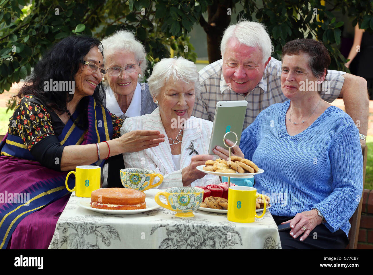 Charity teaparty hi-res stock photography and images - Alamy