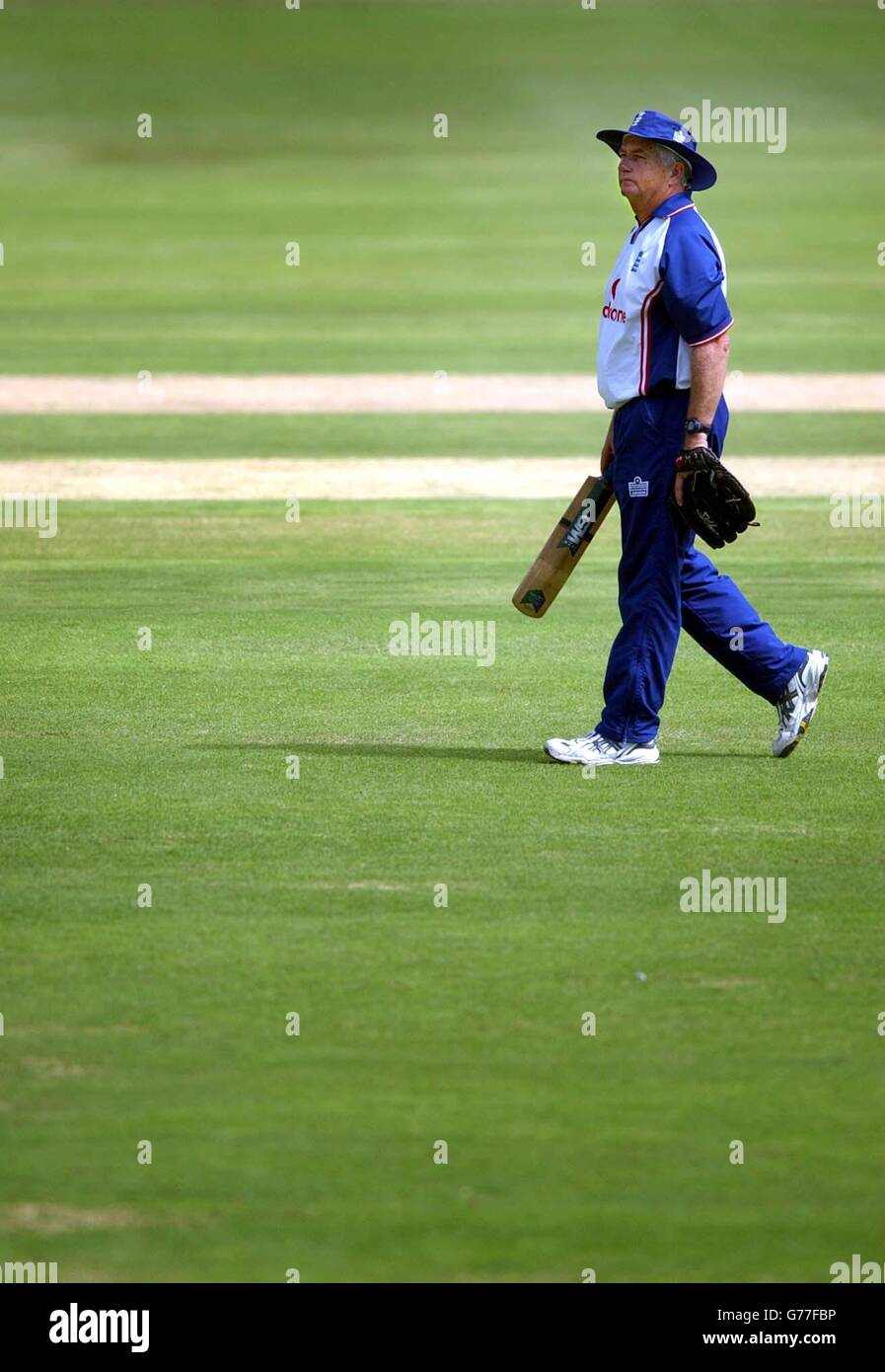 - NO COMMERCIAL SALES : England cricket coach Duncan Fletcher looks on ...