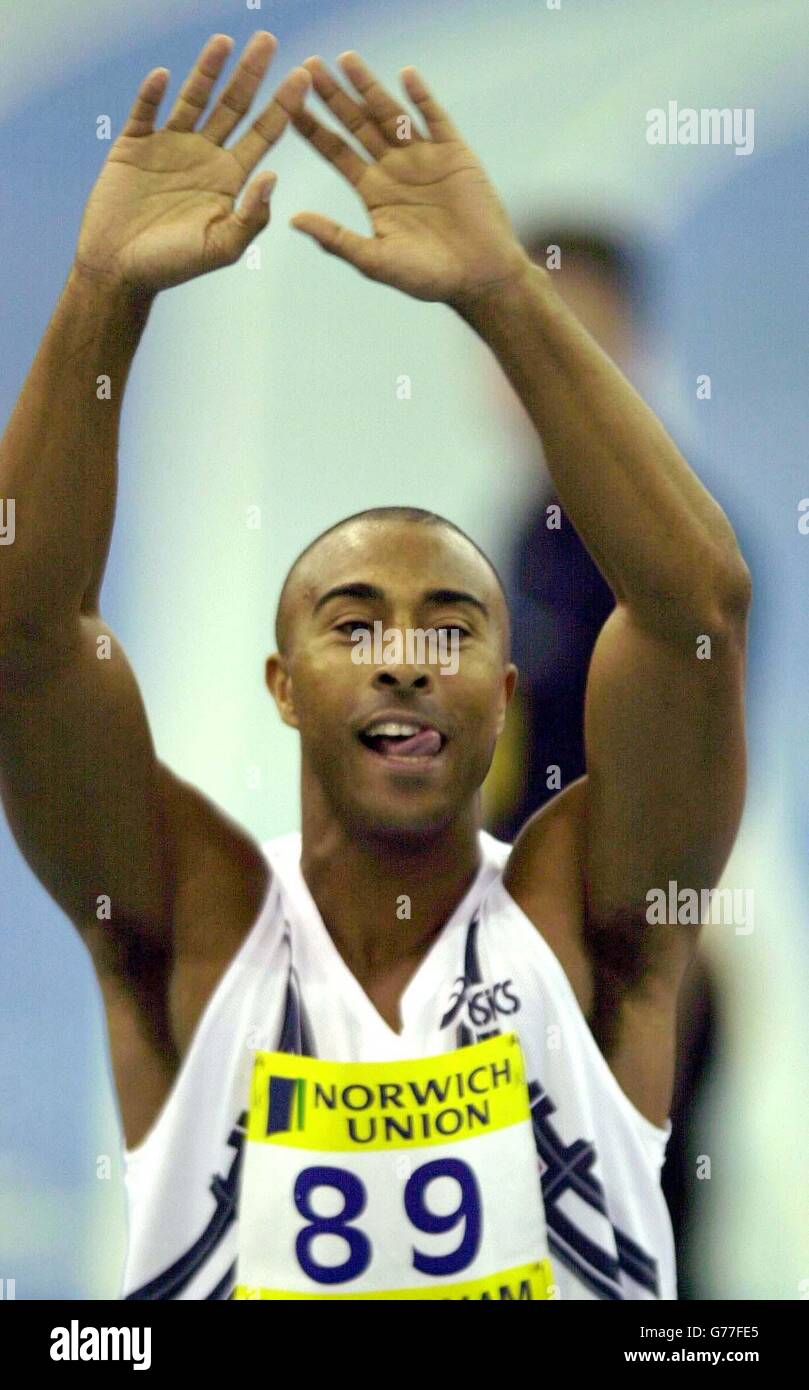 Sport athletics celebrating arms raised colin jackson hi-res stock ...