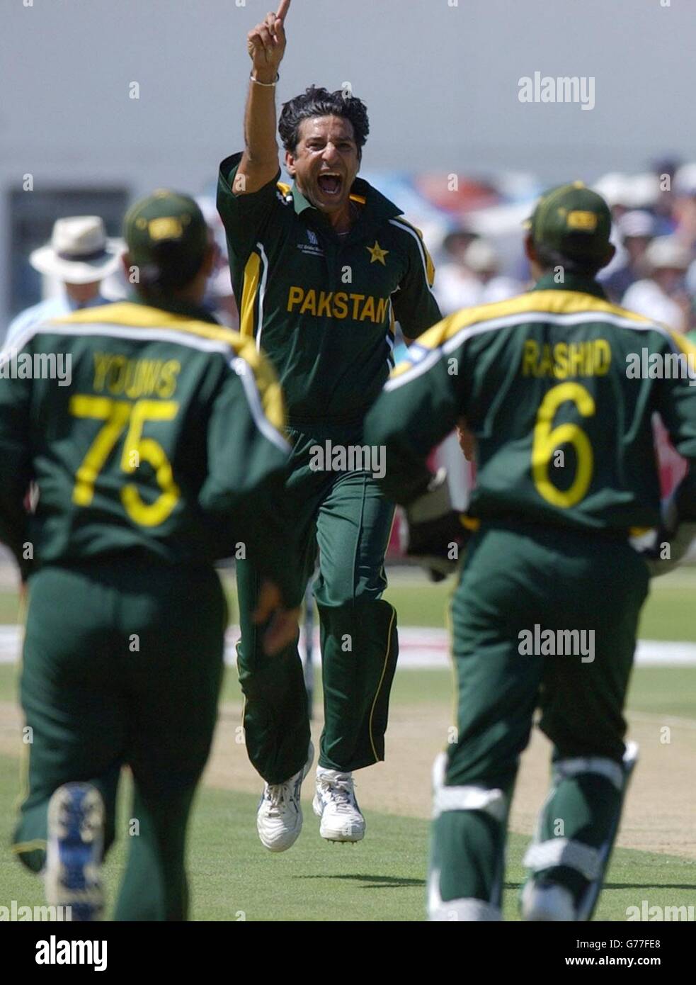 Pakistans wasim akram hi-res stock photography and images - Alamy