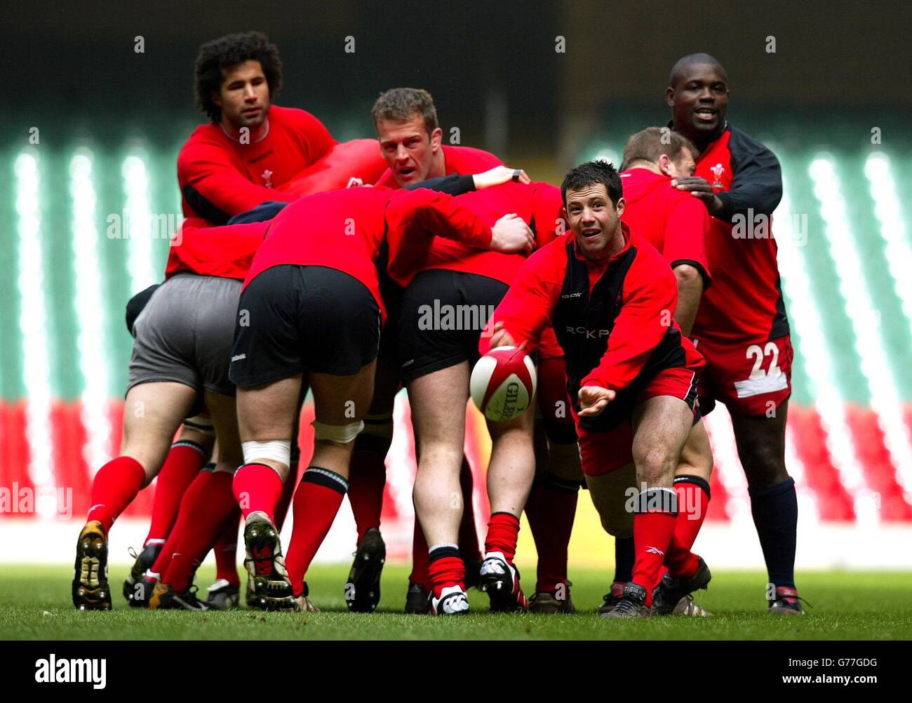 Sport rugby union action gareth cooper hi-res stock photography and ...