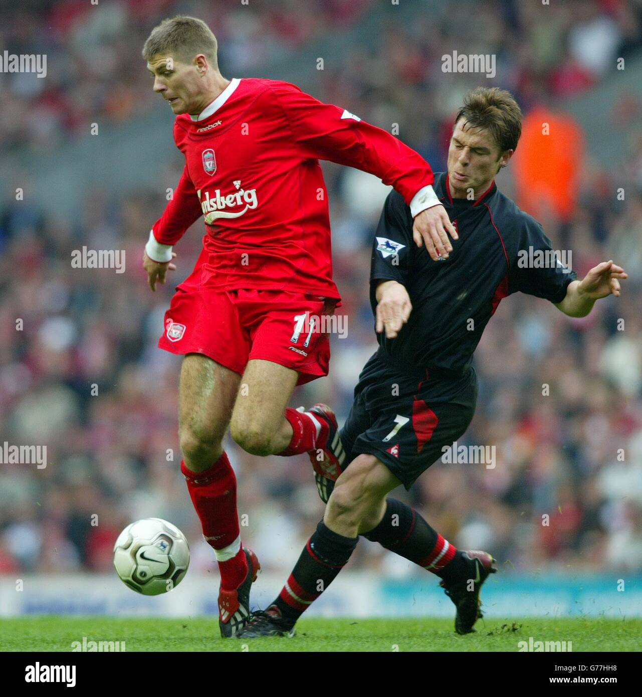 Football action steven gerrard scott parker hi-res stock photography ...
