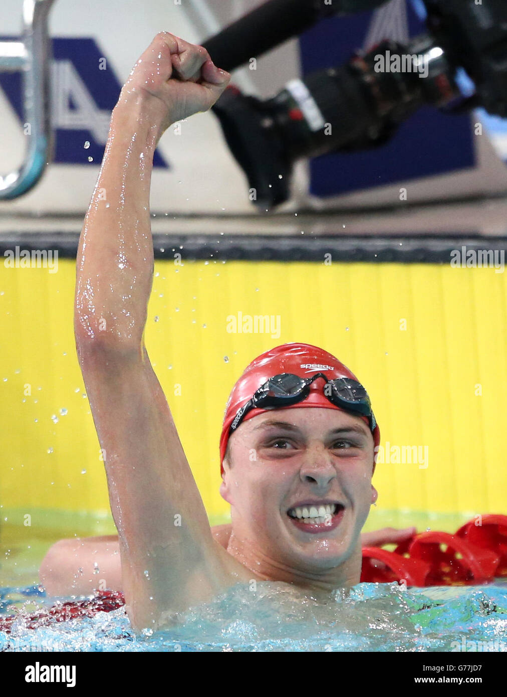 Wales' Daniel Jervis celebrates taking the bronze medal in the Men's ...
