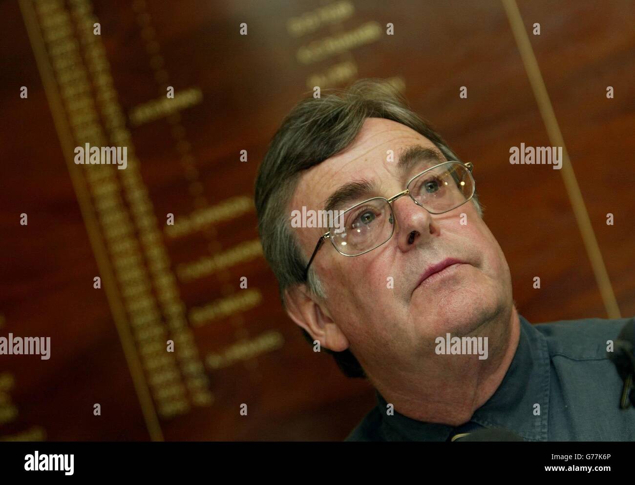 Malcolm pearce hi-res stock photography and images - Alamy