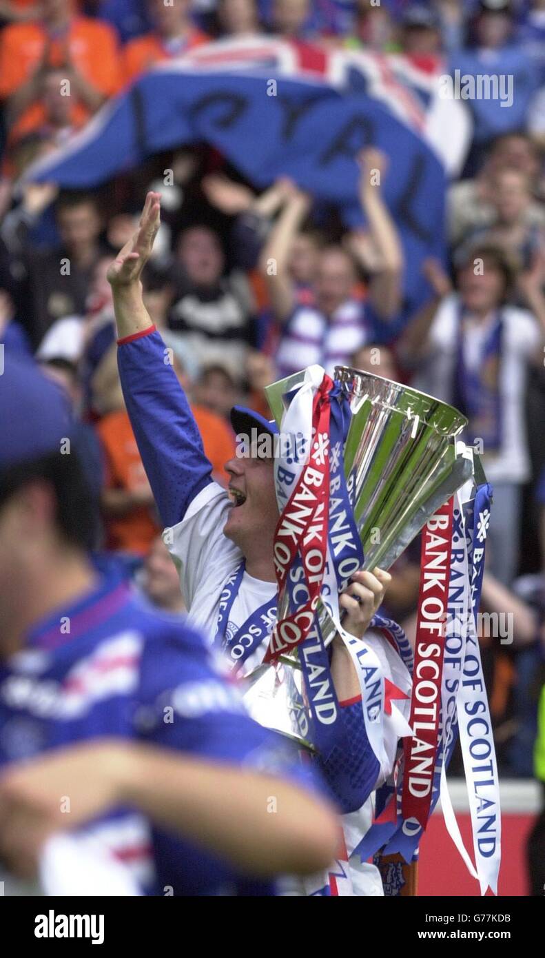 Sport football action celebrating trophies winners pool barry ferguson ...