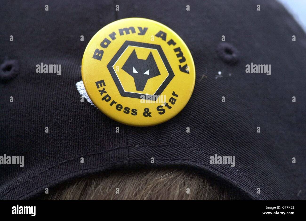 Wolverhampton wanderers football badge hi-res stock photography and ...