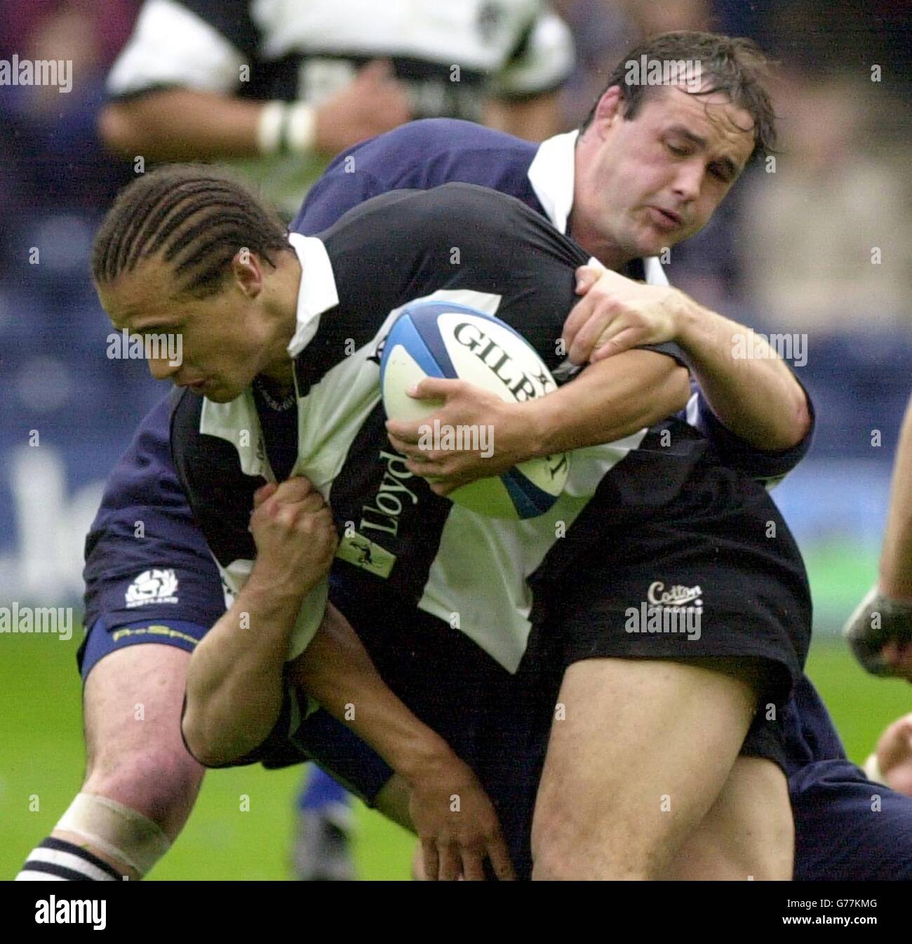 Sport rugby union action tackling martin leslie hi-res stock ...