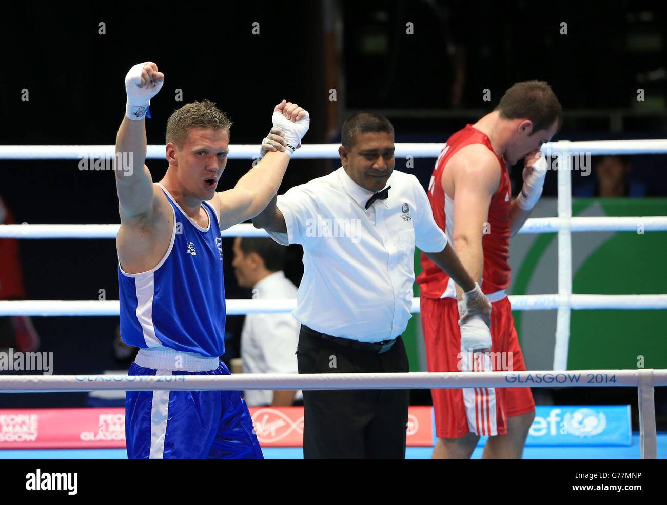 New Zealand's David Light celebrates his win against Scotland's Stephen ...