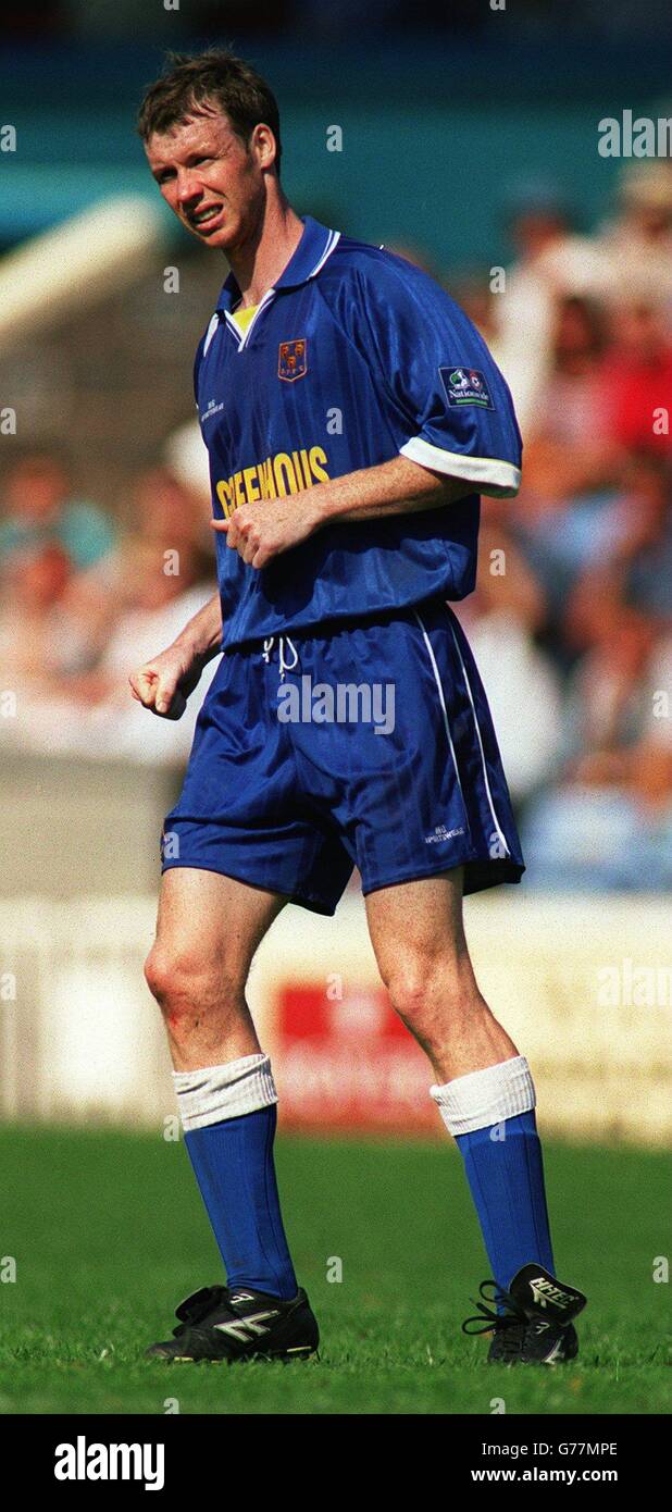 Peter whiston shrewsbury town hi-res stock photography and images - Alamy