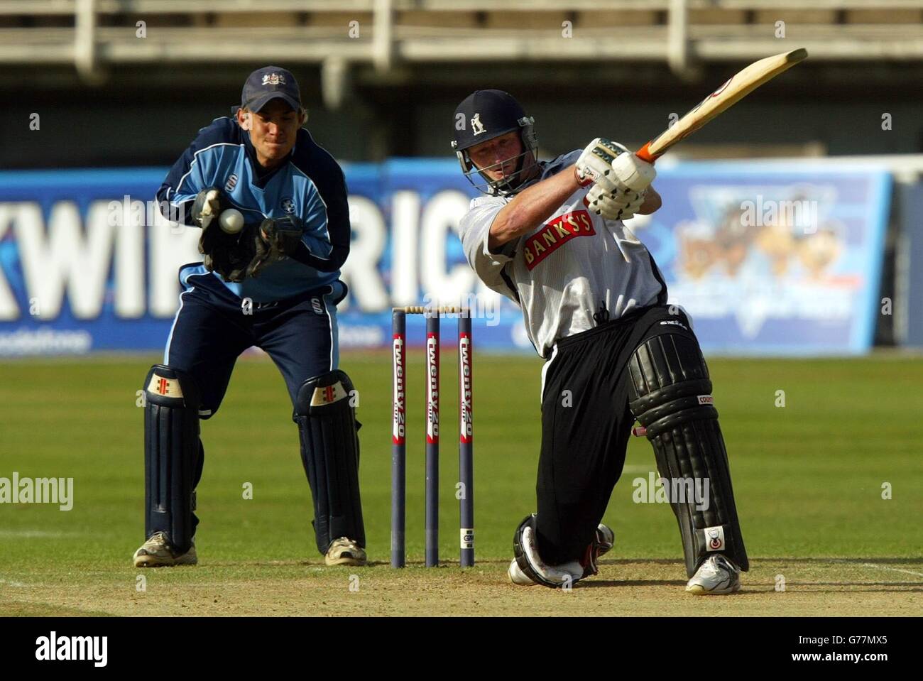 Cricket action dougie brown hi-res stock photography and images - Alamy