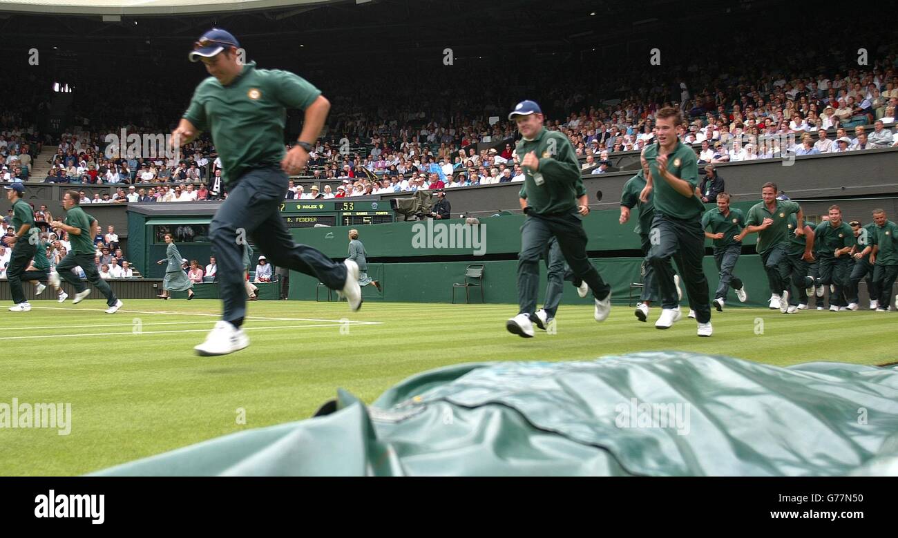 Wimbledon tennis 2003 hi-res stock photography and images - Alamy