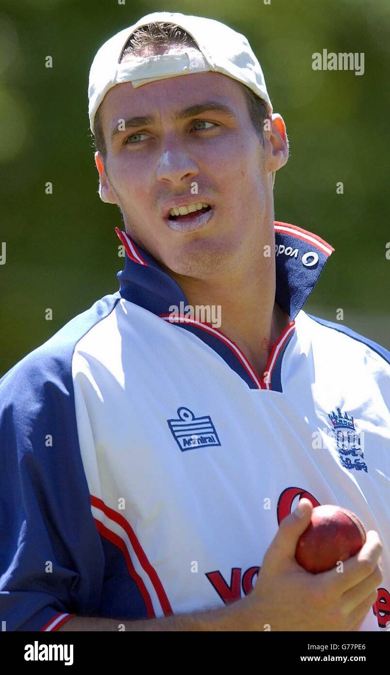 EDITORIAL USE ONLY - NO COMMERCIAL USE: England cricketer Simon Jones ...