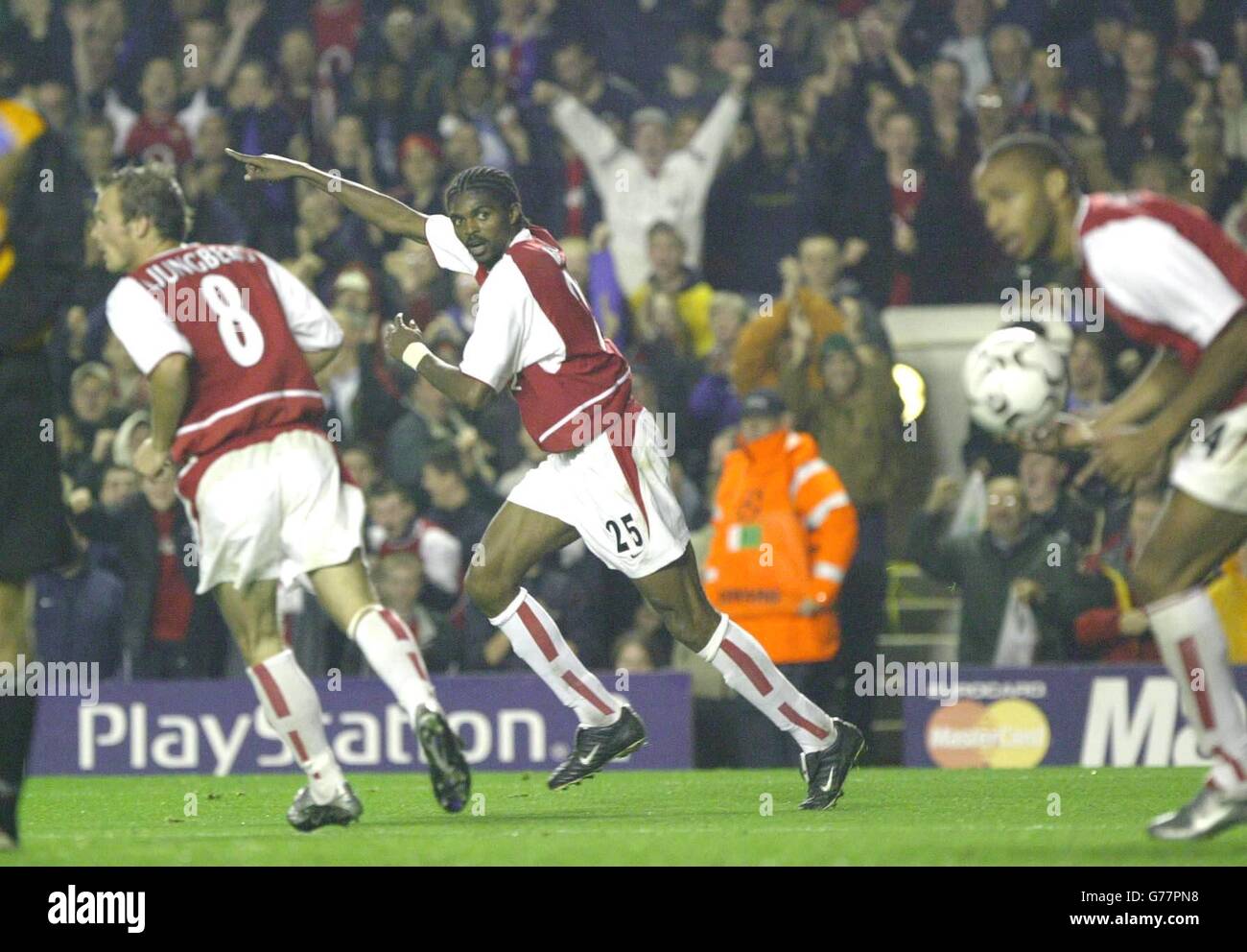 Arsenals kanu celebrates hi-res stock photography and images - Alamy