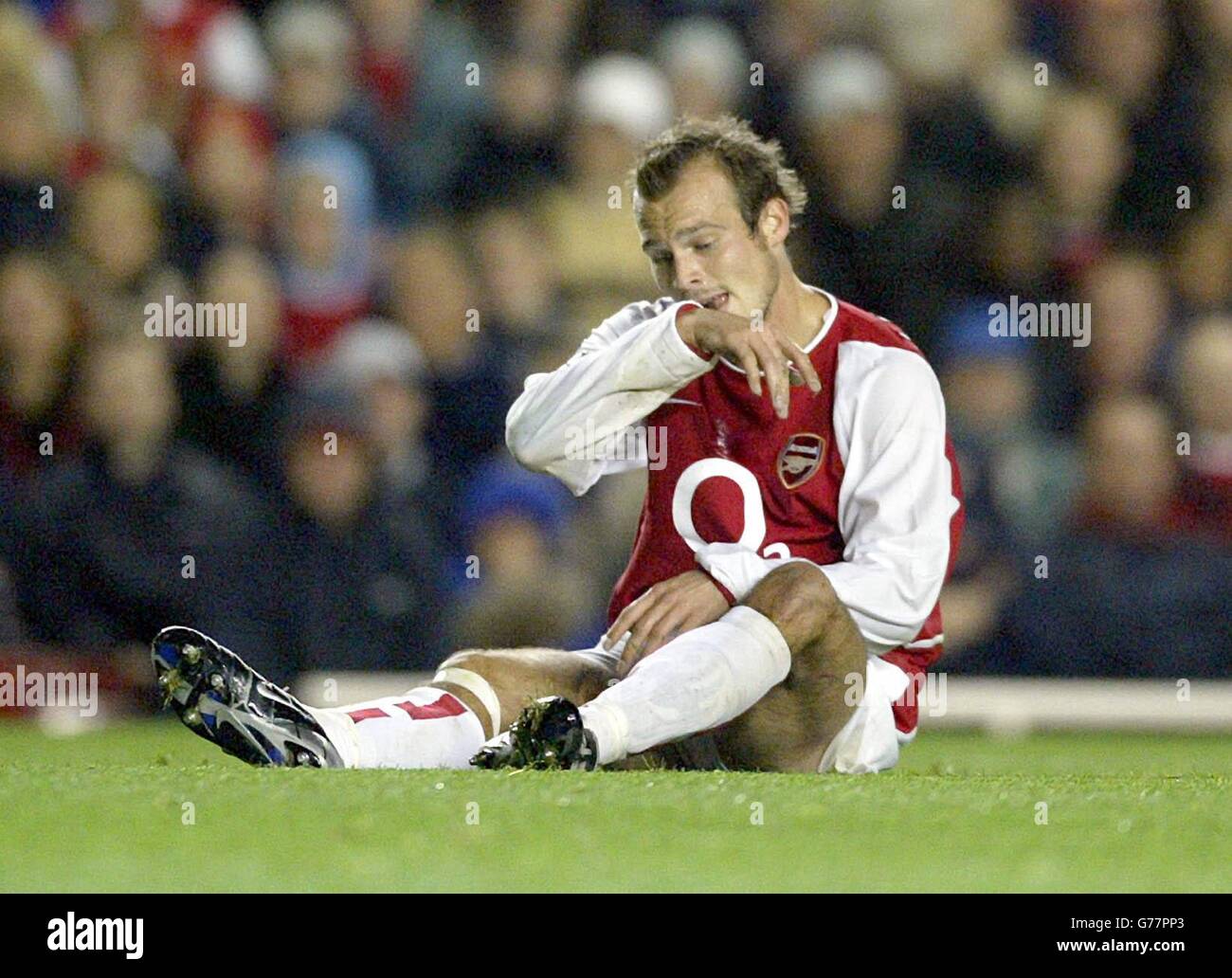 Football disappointed freddie ljungberg hi-res stock photography and ...