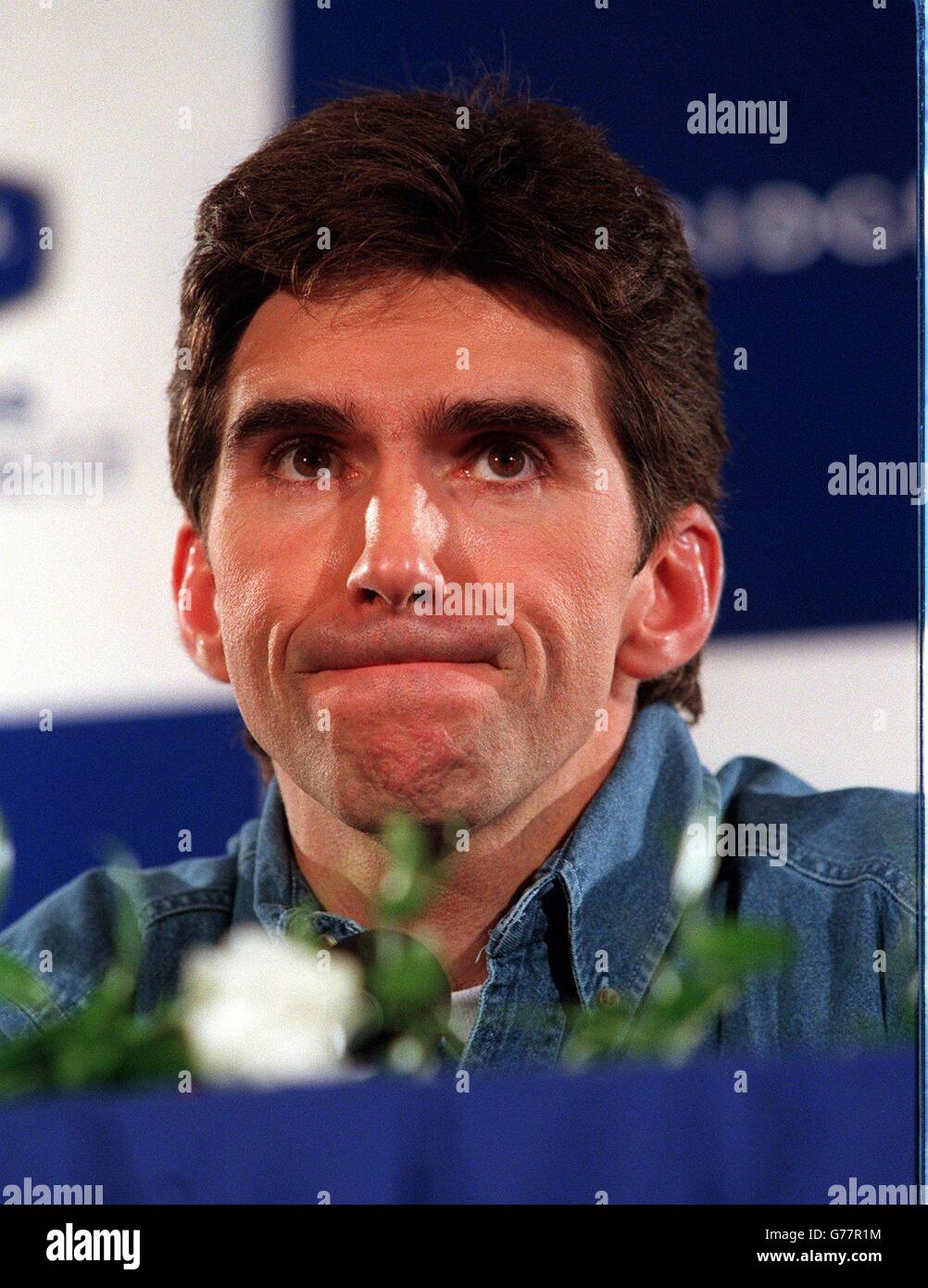 Rothmans press conference hi-res stock photography and images - Alamy