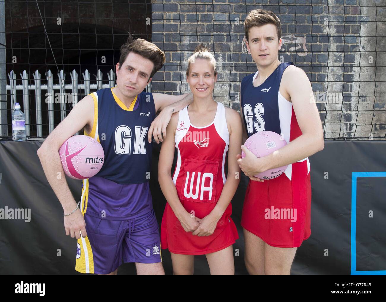 (left to right) Nick Grimshaw, Tamsin Greenaway (England player) and ...
