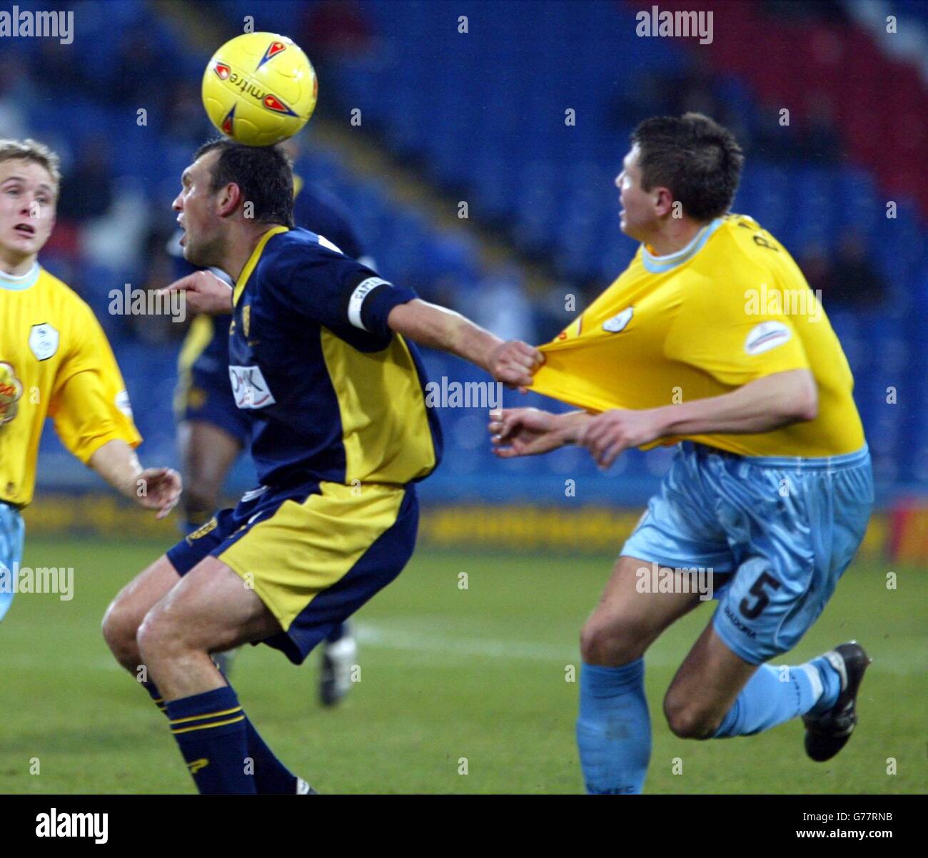 Sport football action neil shipperley hi-res stock photography and ...