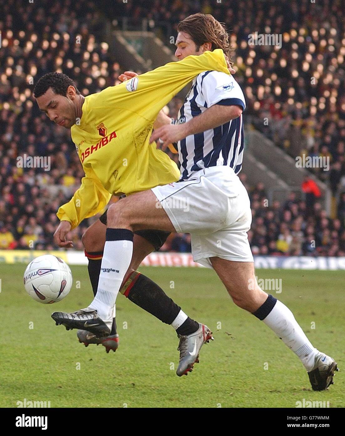 Andy johnson sport football action hi-res stock photography and images ...