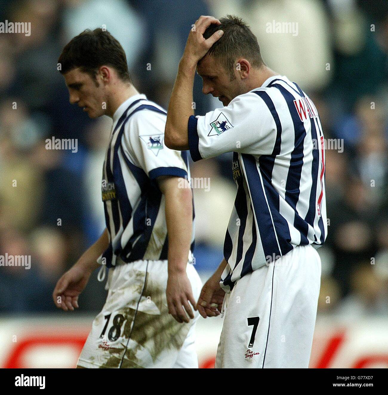 Football action jason koumas hi-res stock photography and images - Alamy