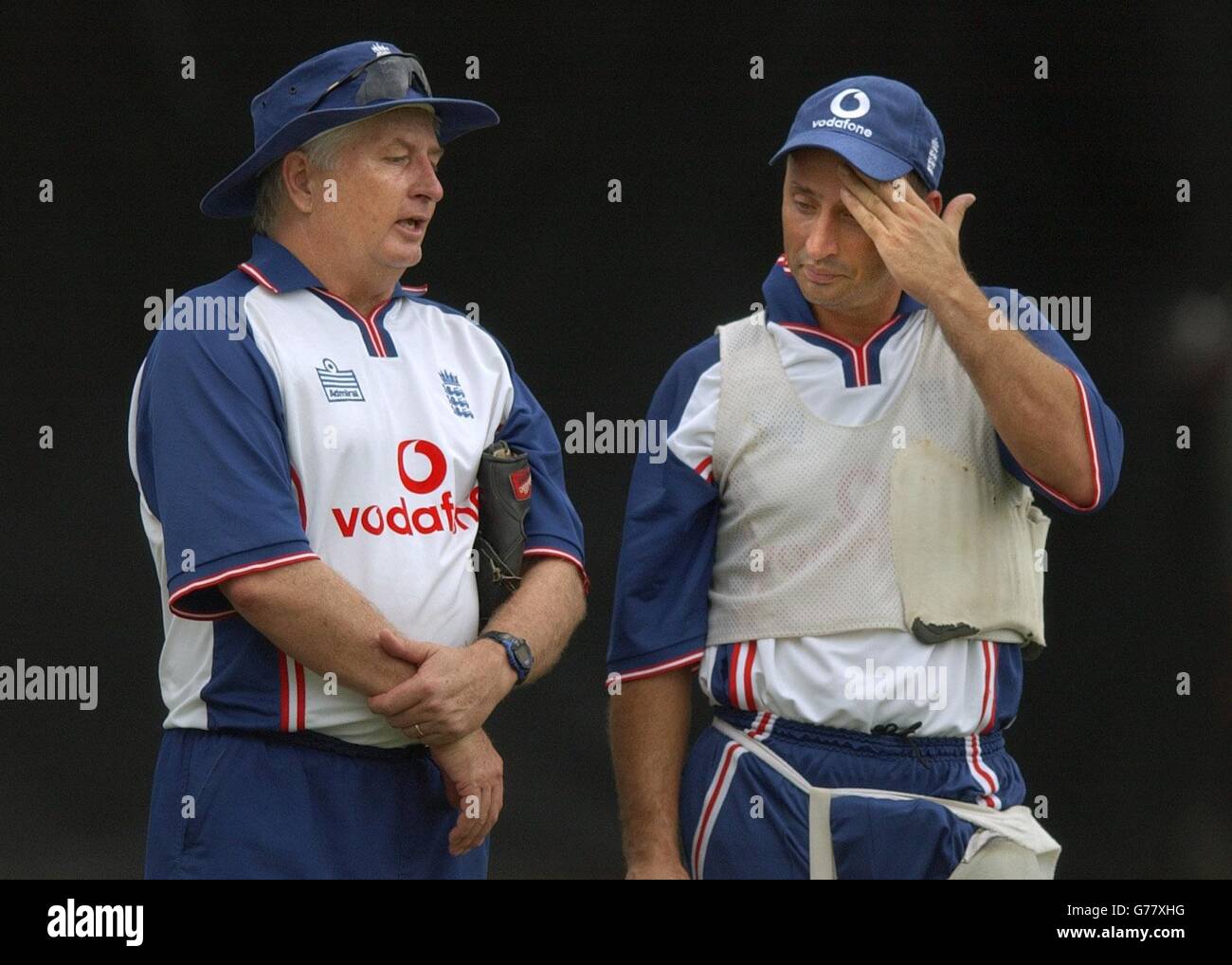 England cricket captain nasser hussain hi-res stock photography and ...