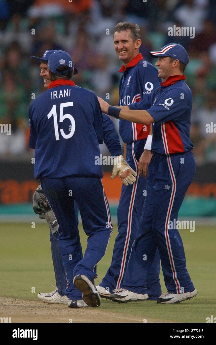 Sport cricket celebrating alec stewart andrew caddick hi-res stock ...