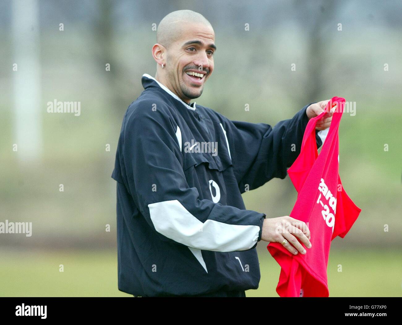 Sport football action juan veron juan sebastian veron hi-res stock ...