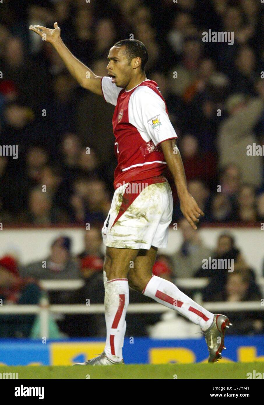 Arsenal clock end hi-res stock photography and images - Alamy