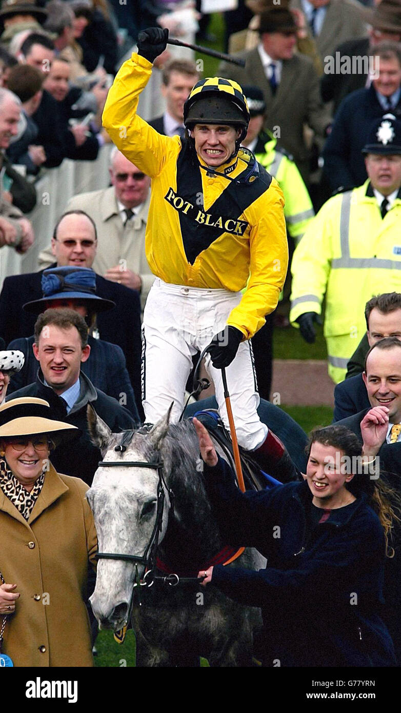 Action horseracing jockey celebrating hi-res stock photography and ...